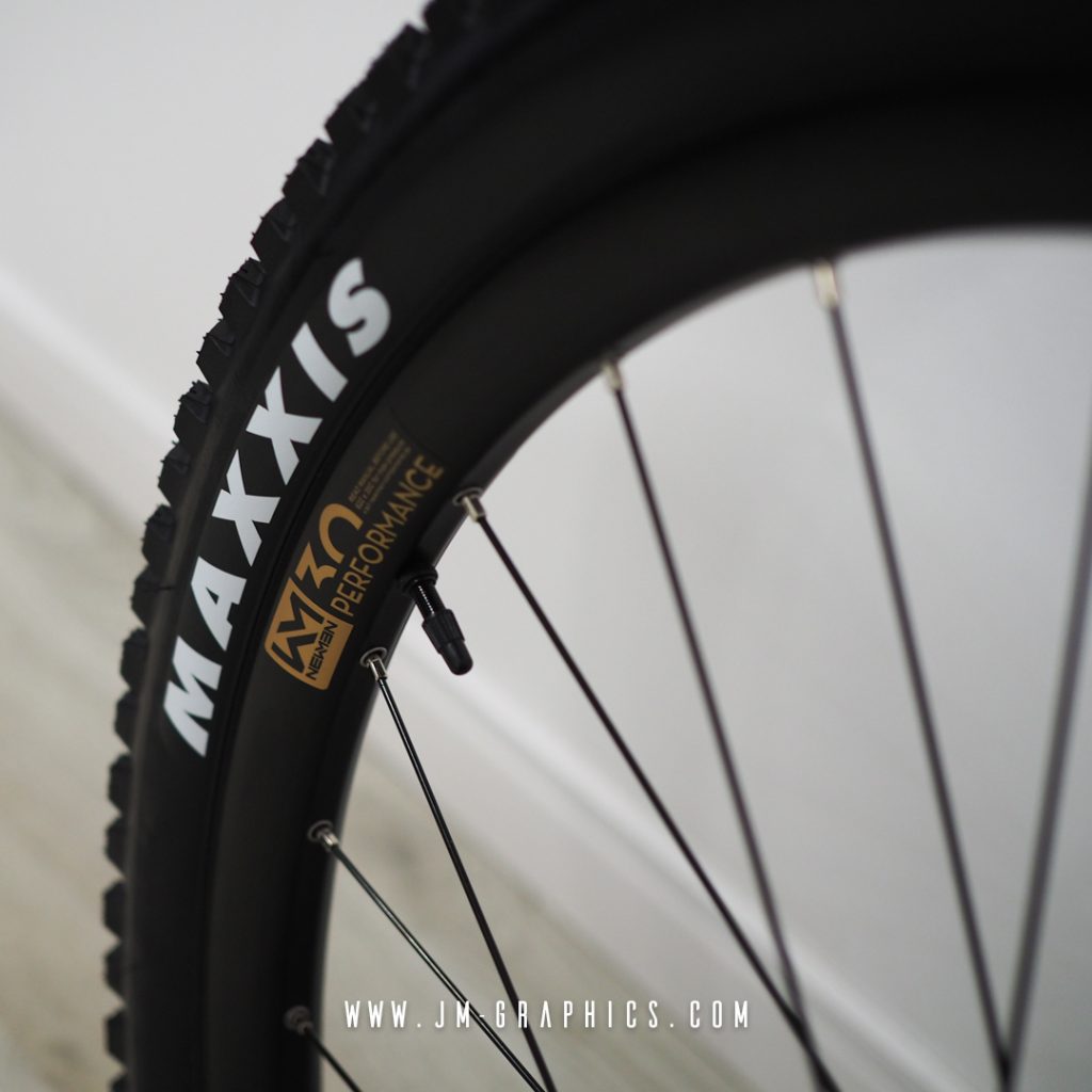 NEWMEN Performance 30 2022 - JM Graphics